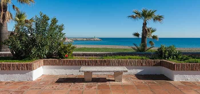 La Duquesa. Puerto de la Duquesa Guide. General information