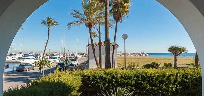 La Duquesa. Puerto de la Duquesa Guide. General information